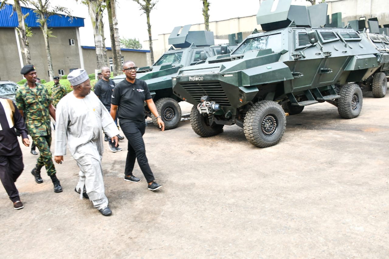 FACILITY TOUR: DEFENCE MINISTER COMMENDS PROFORCE, CALLS FOR COOPERATION WITH DICON – Ministry ...