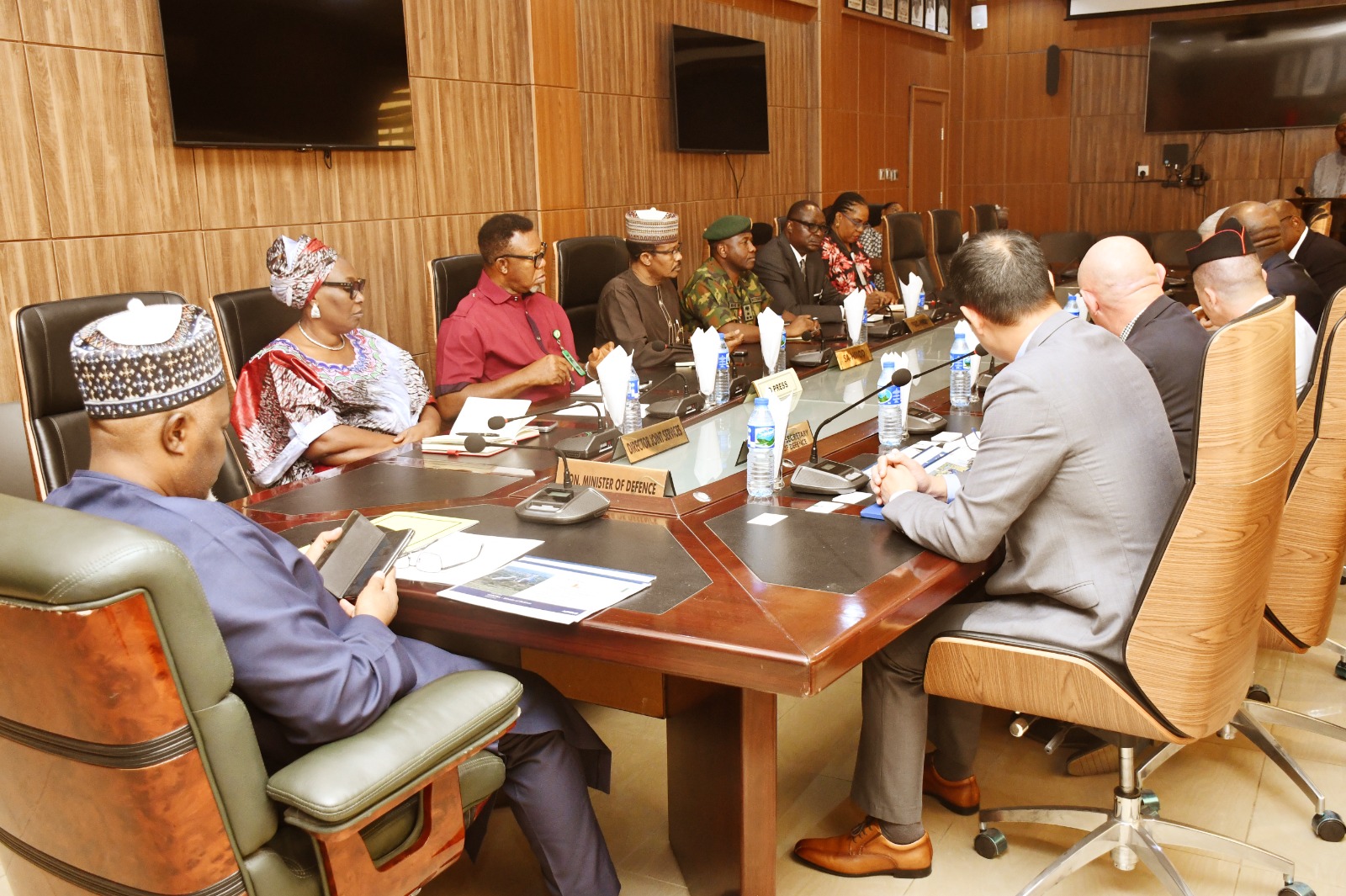 THE HONOURABLE MINISTER OF DEFENCE RECEIVED THE OFFICIALS OF AIRBUS ...